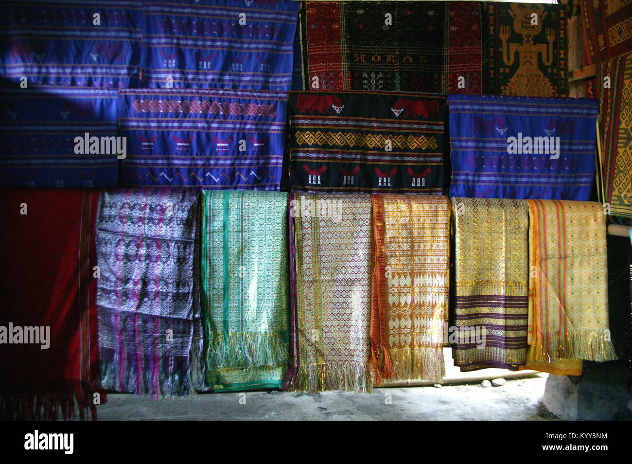 Toraja textile hi-res stock photography and images - Alamy