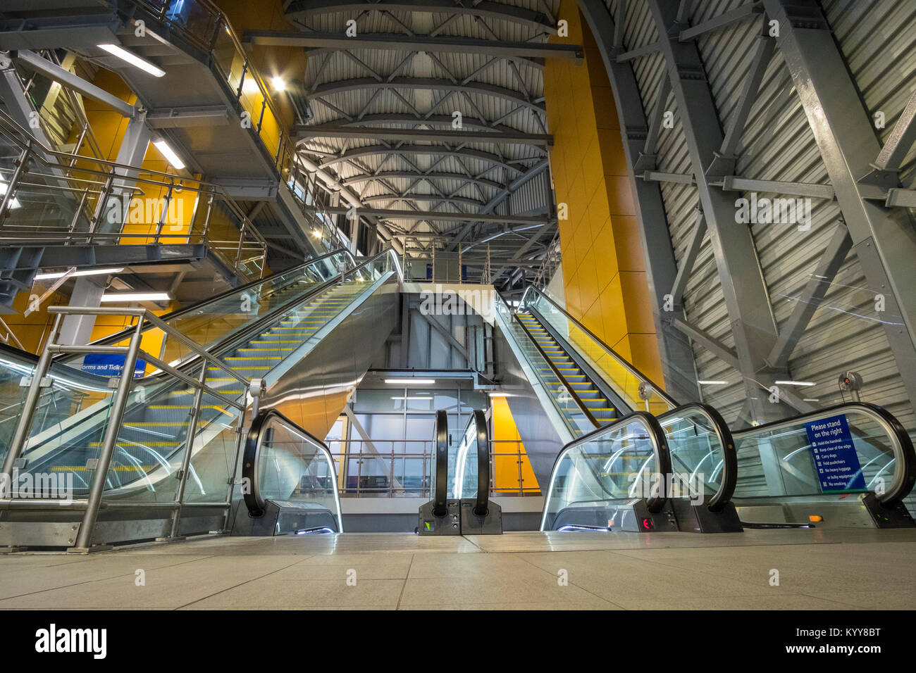 Leeds Train Station new southern entrance, Leeds, West Yorkshire ...
