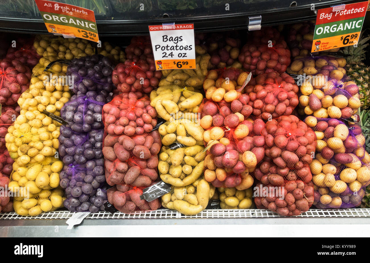 Potatoes supermarket hi-res stock photography and images - Alamy