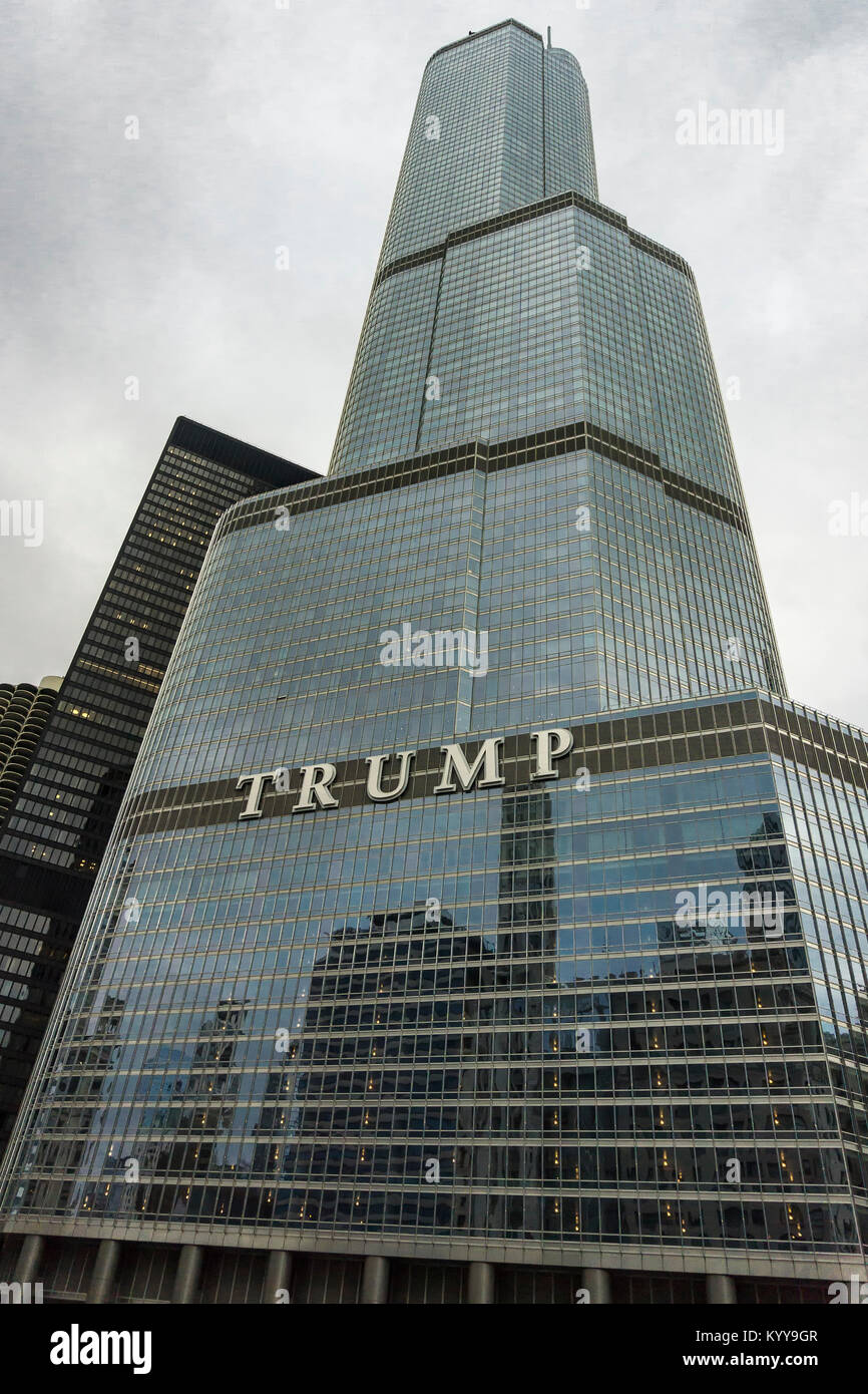 Trump Tower in downtown Chicago, Illinois Stock Photo - Alamy