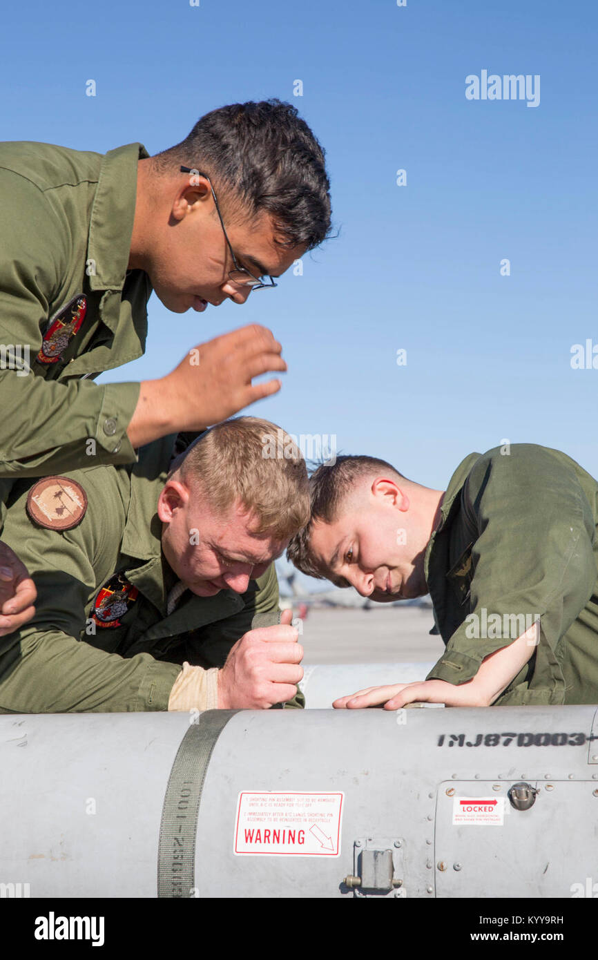 U.S. Marines assigned to Marine Light Attack Helicopter Squadron (HMLA ...