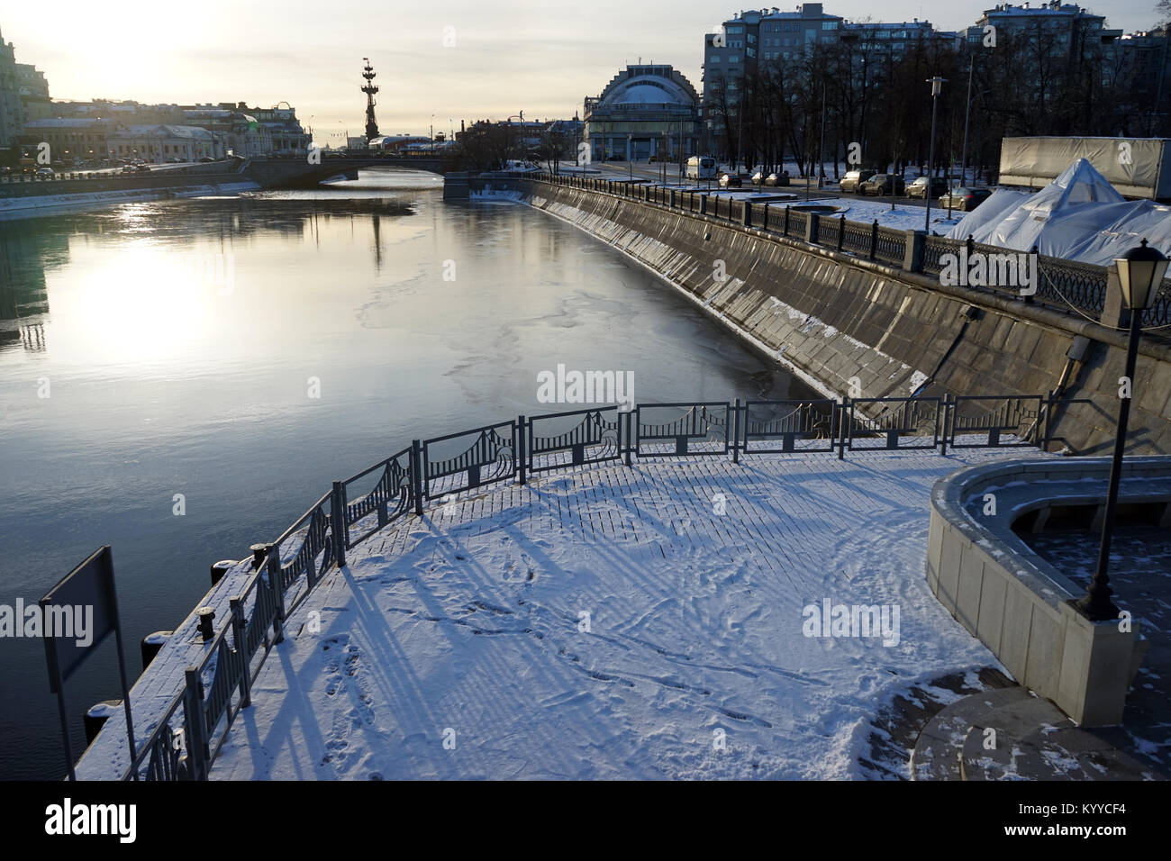 Moscow russia january 09 hi-res stock photography and images - Alamy