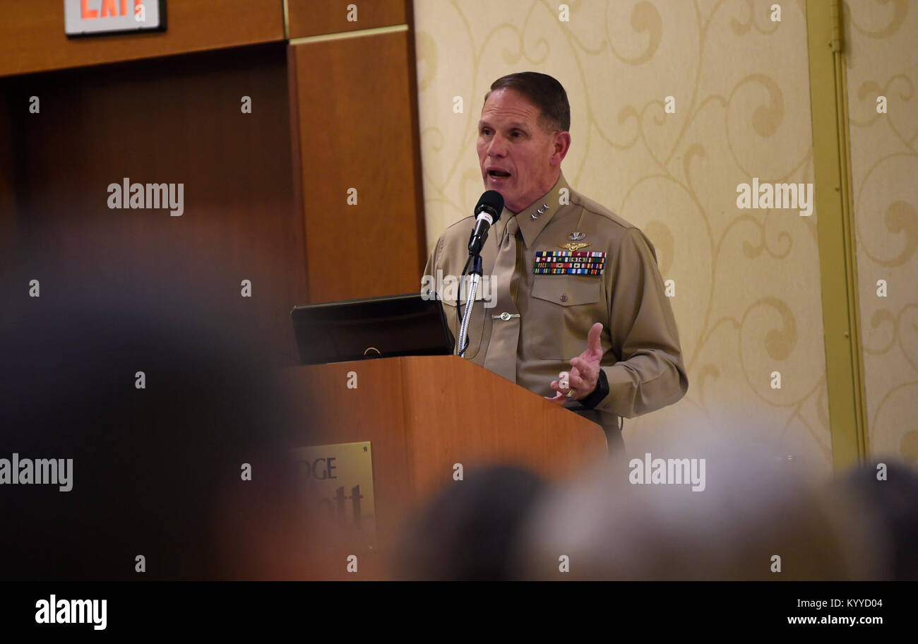 Lt gen robert walsh hi-res stock photography and images - Alamy