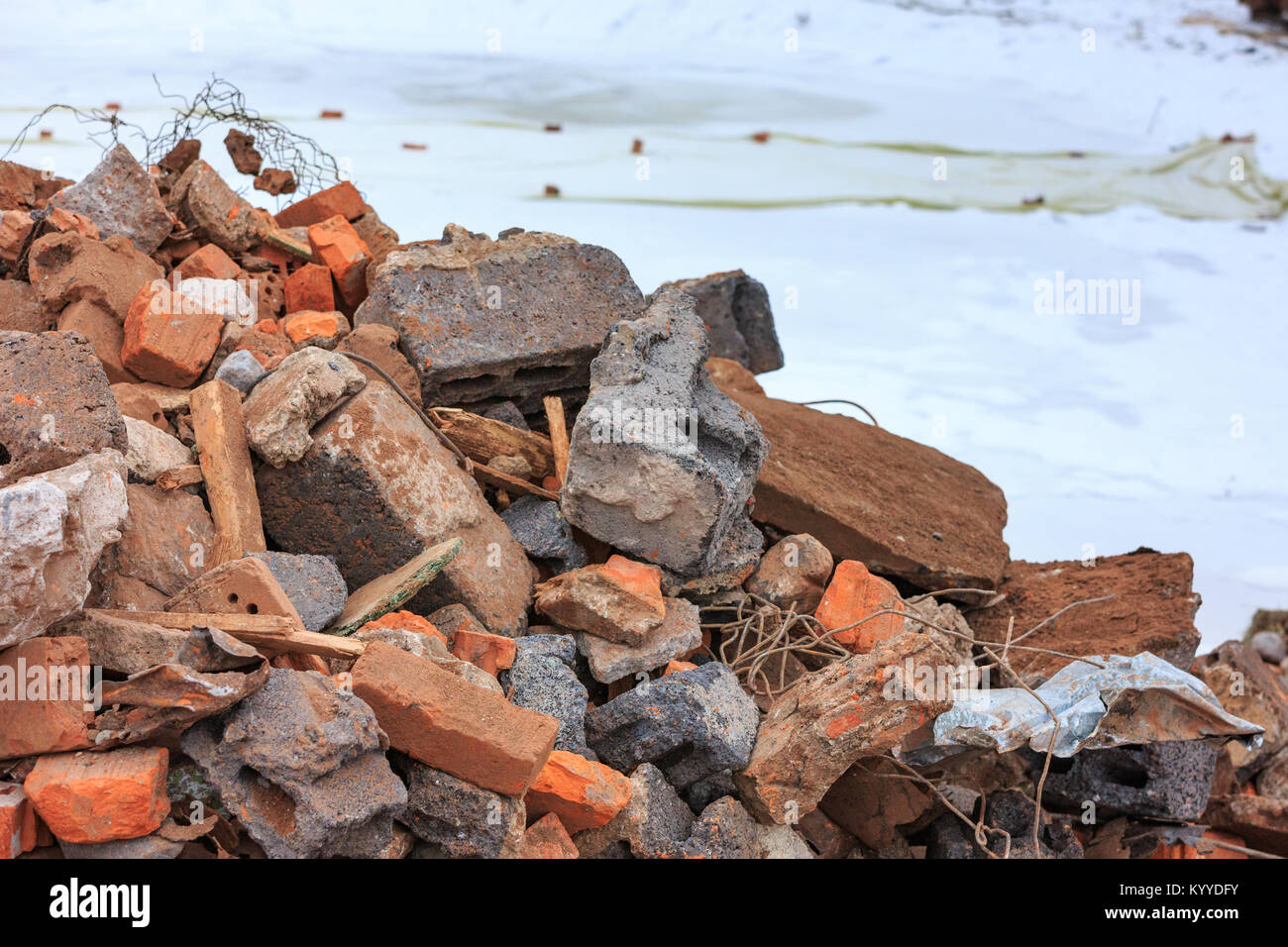 Rubble stone foundation house hi-res stock photography and images - Alamy