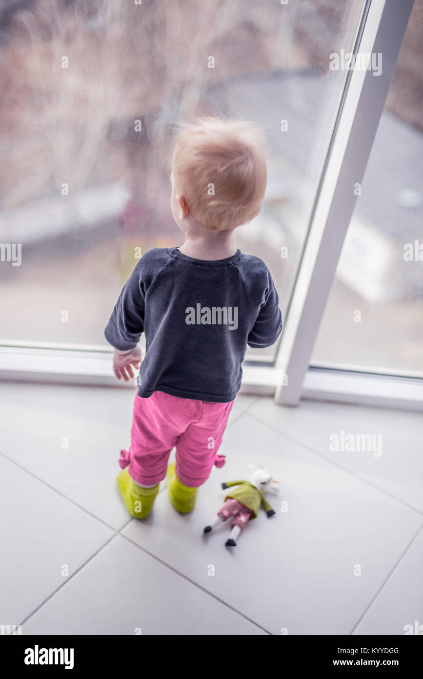 Nice kid posing Stock Photo - Alamy