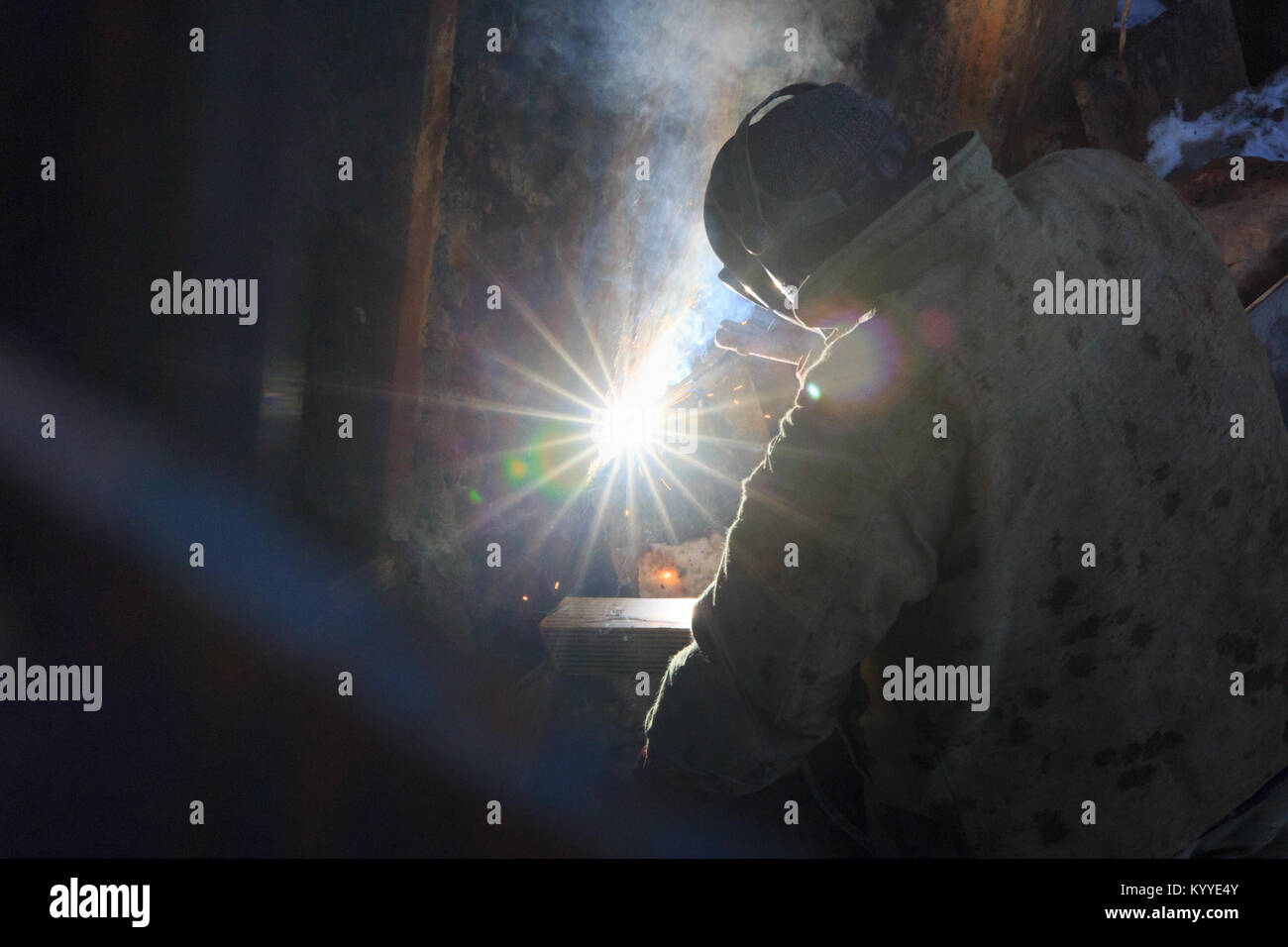 Back weld hi-res stock photography and images - Alamy