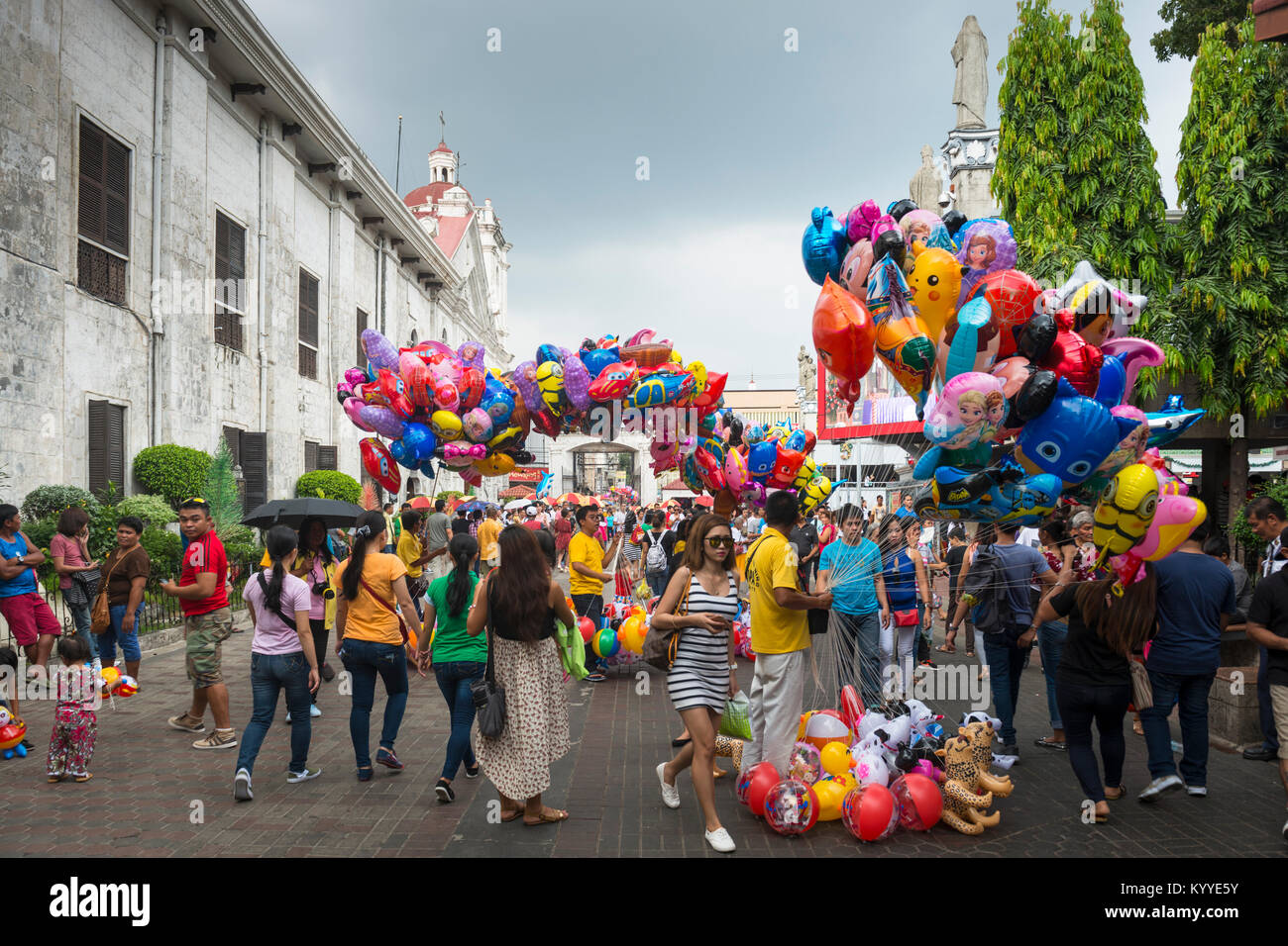 Baloons for sale at the Basílica Menor del Santo Niño de Cebú, Cebu ...