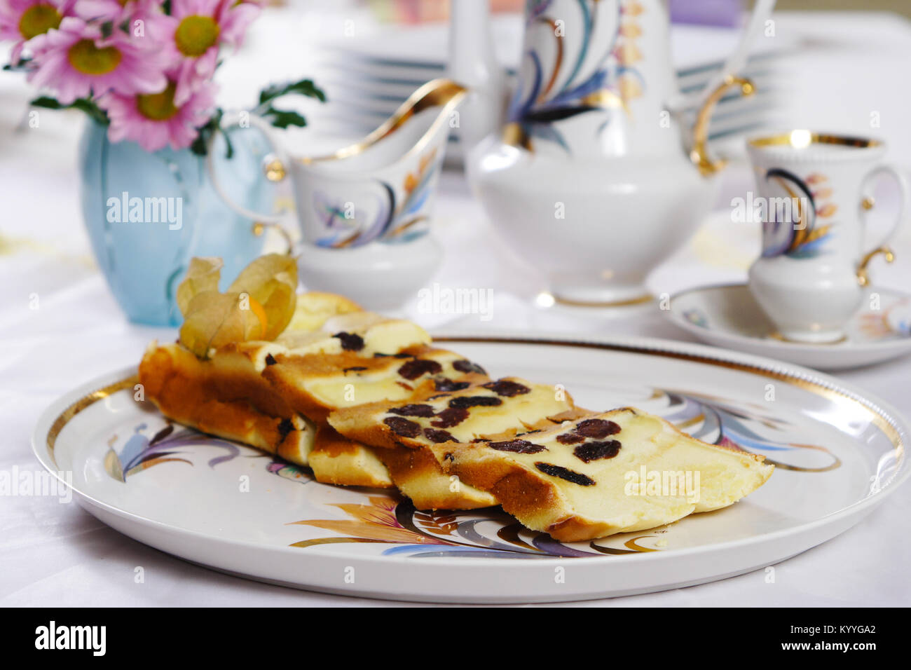 Condensed milk tea hi-res stock photography and images - Alamy