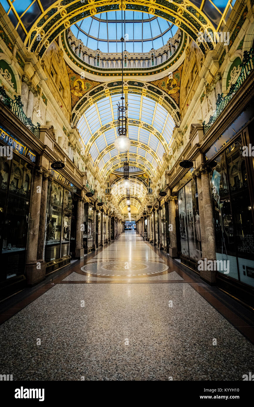 Cross arcade leeds hi-res stock photography and images - Alamy
