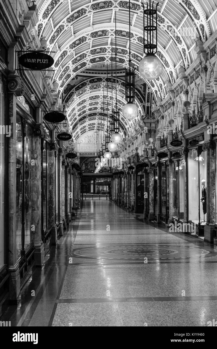 Victoria quarter leeds uk Black and White Stock Photos & Images - Alamy