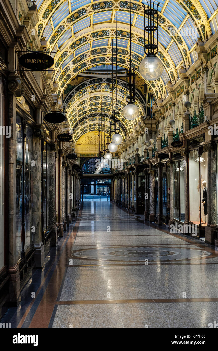 Cross arcade leeds hi-res stock photography and images - Alamy