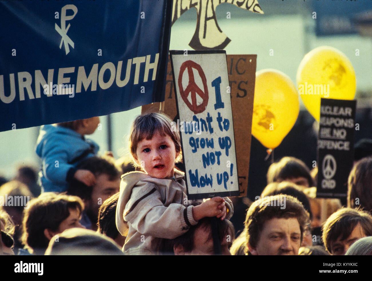 CND-Campaign for Nuclear Disarmament Protest March through central ...