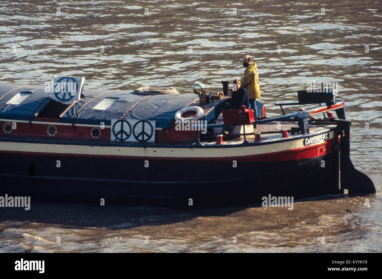 CND-Campaign for Nuclear Disarmament Protest March through central ...