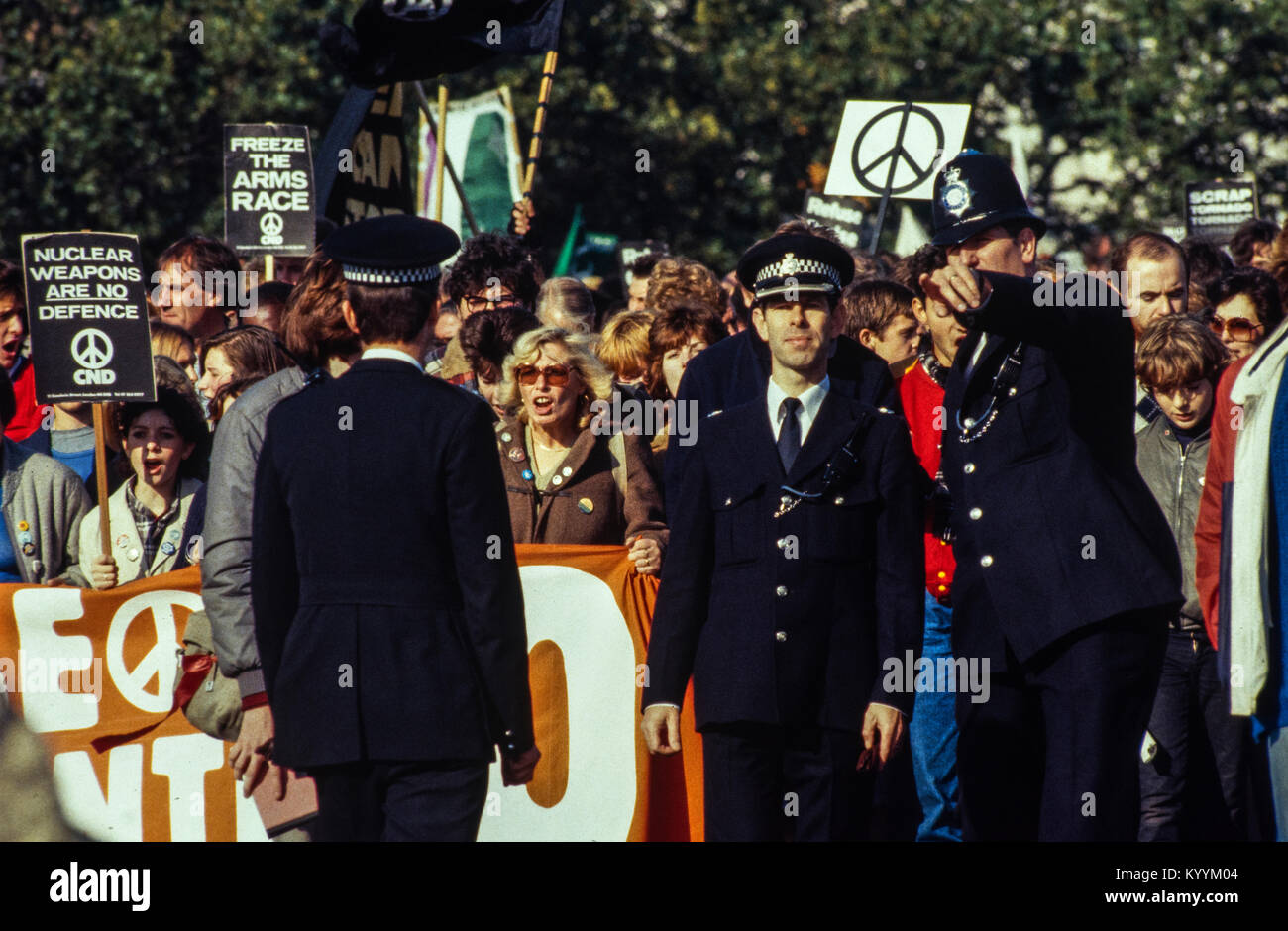 CND-Campaign for Nuclear Disarmament Protest March through central ...