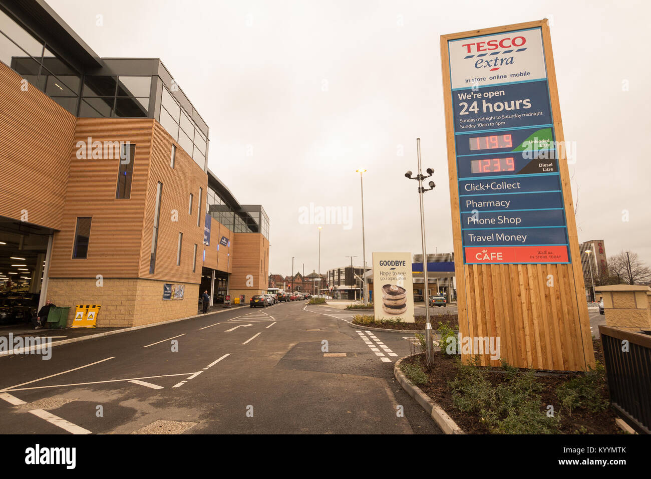 Tesco extra garage hi-res stock photography and images - Alamy