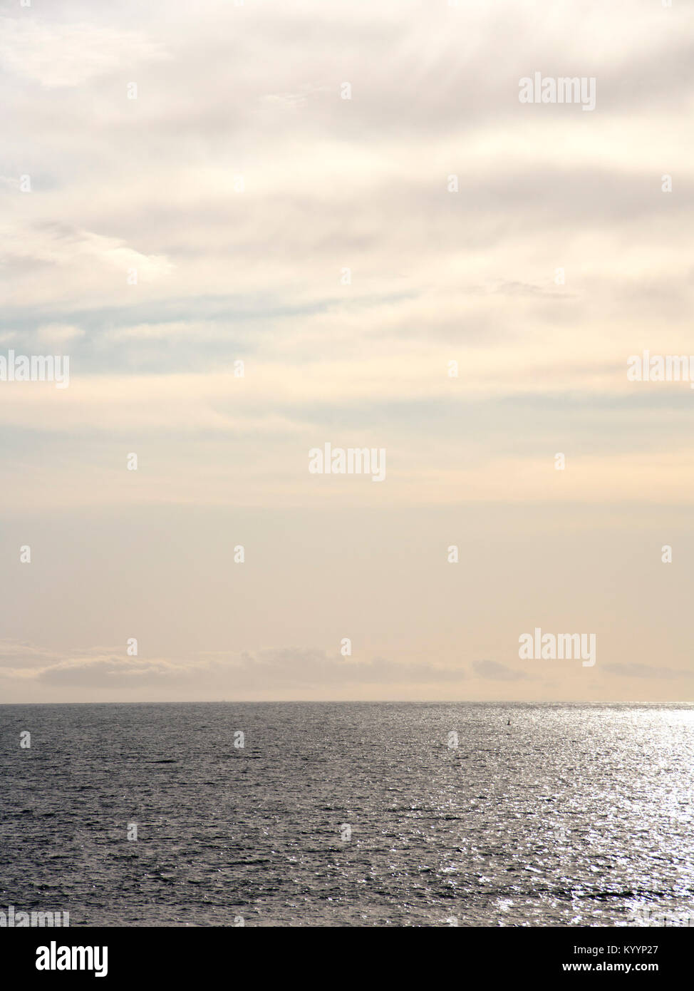 Gleaming sunlight hi-res stock photography and images - Alamy