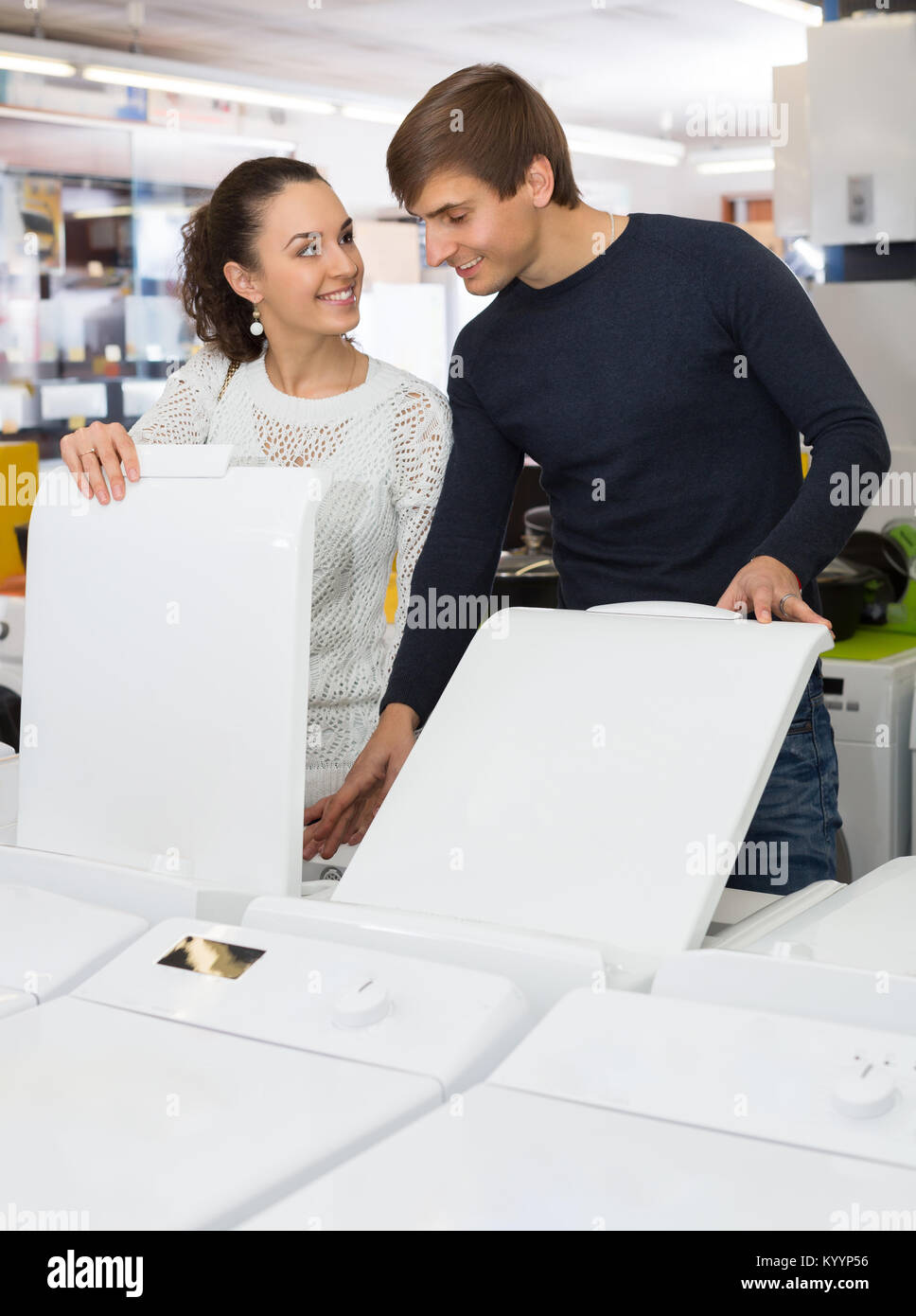 Top loading washer hi-res stock photography and images - Alamy