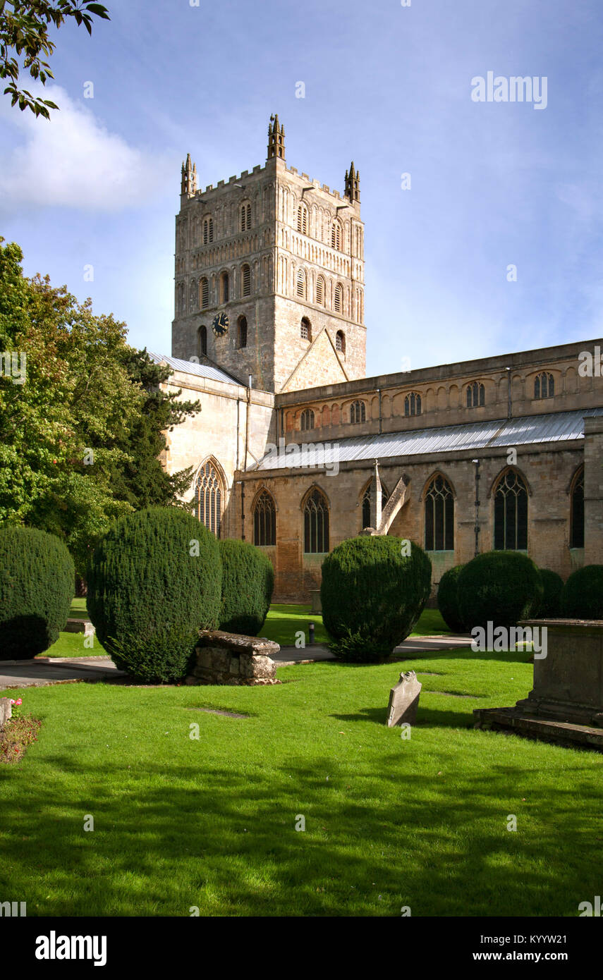 The historic Abbey at Tewkesbury, Gloucestershire, Severn Vale, UK ...
