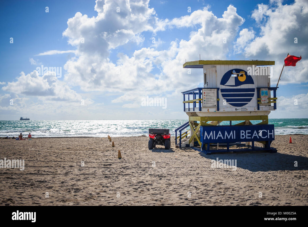 Beach tower photography hi-res stock photography and images - Alamy