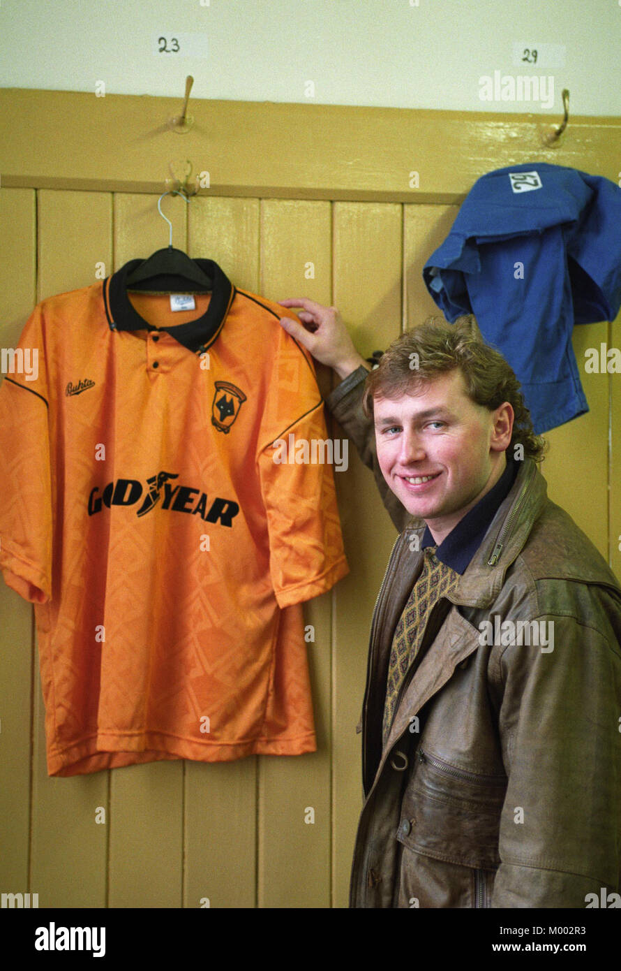 Wolverhampton Wanderers footballer Paul Birch 31/1/91 Stock Photo - Alamy