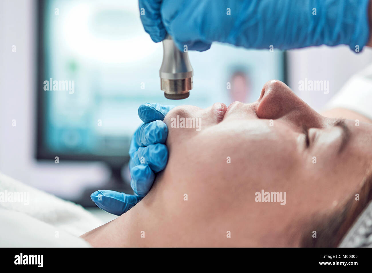 hardware cosmetic procedure in the beauty salon Stock Photo - Alamy