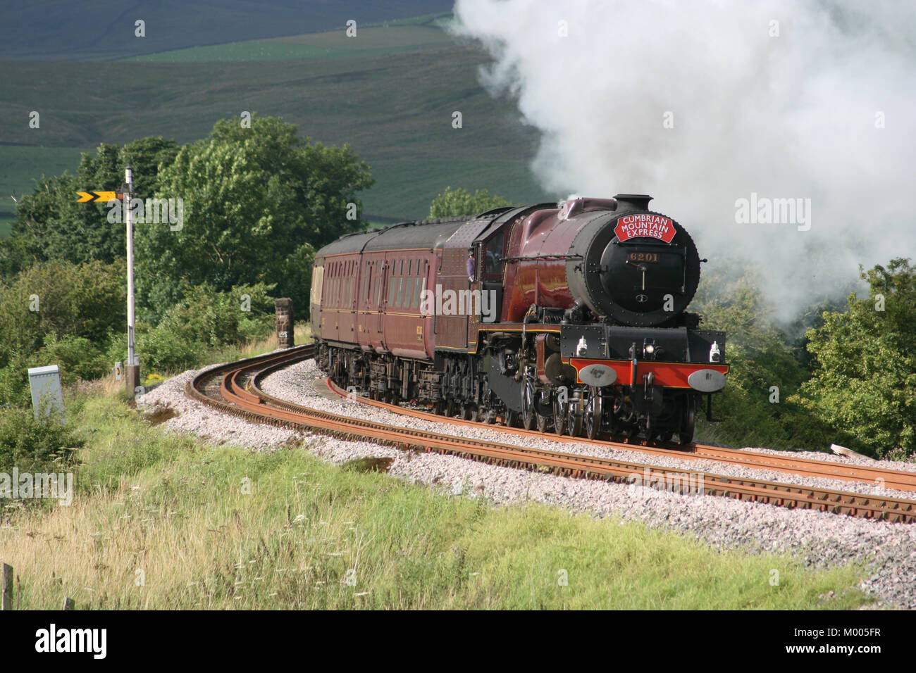 LMS Pacific Steam Locomotive No. 6201 Princess Elizabeth departs ...