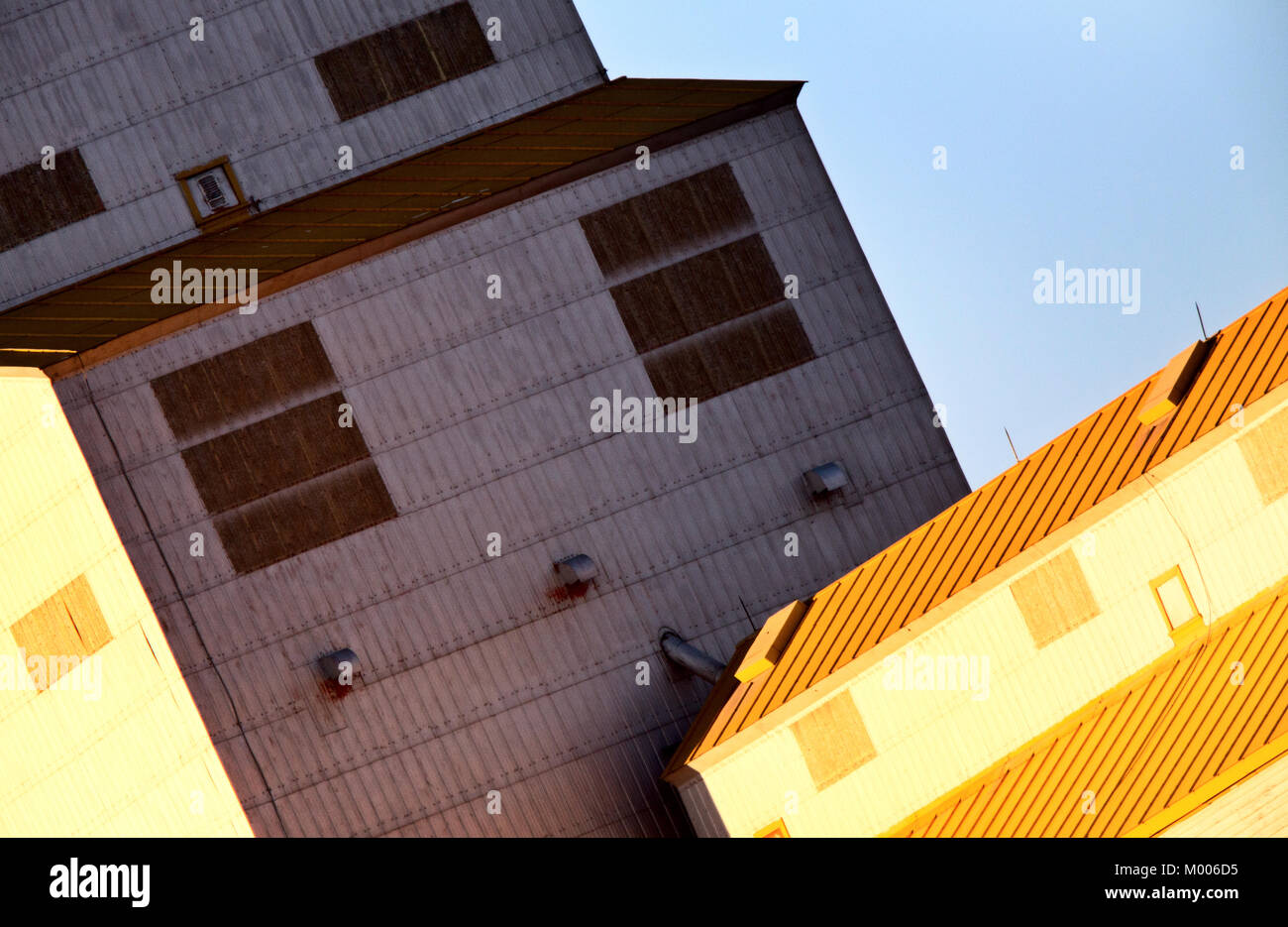 Close Up Grain Elevator in Tuxford Saskatchewan Canada Stock Photo - Alamy