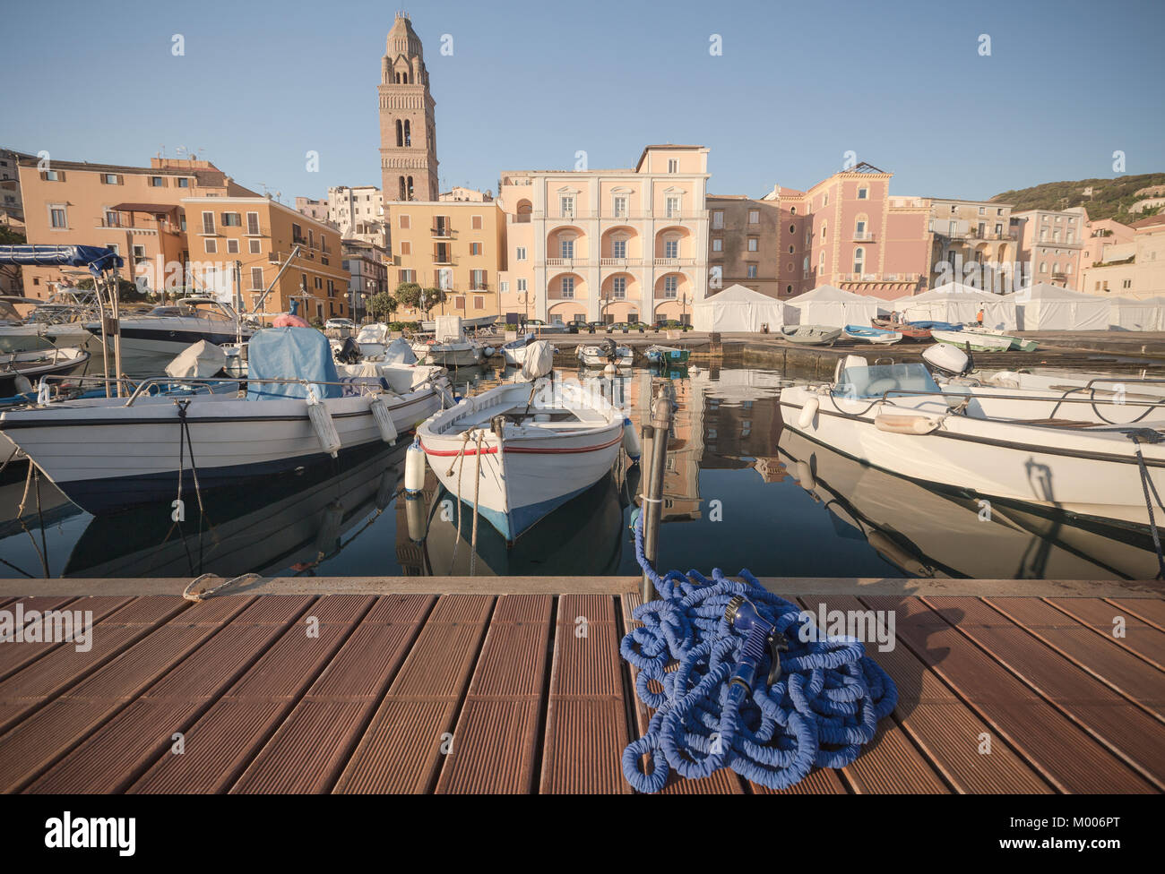 Gulf gaeta hi-res stock photography and images - Alamy
