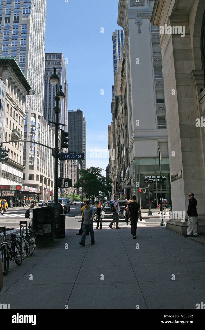 Manhattan Street Corner High Resolution Stock Photography and Images ...
