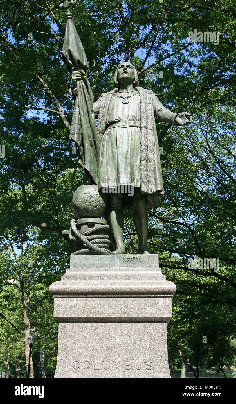Christopher columbus monuments hi-res stock photography and images - Alamy