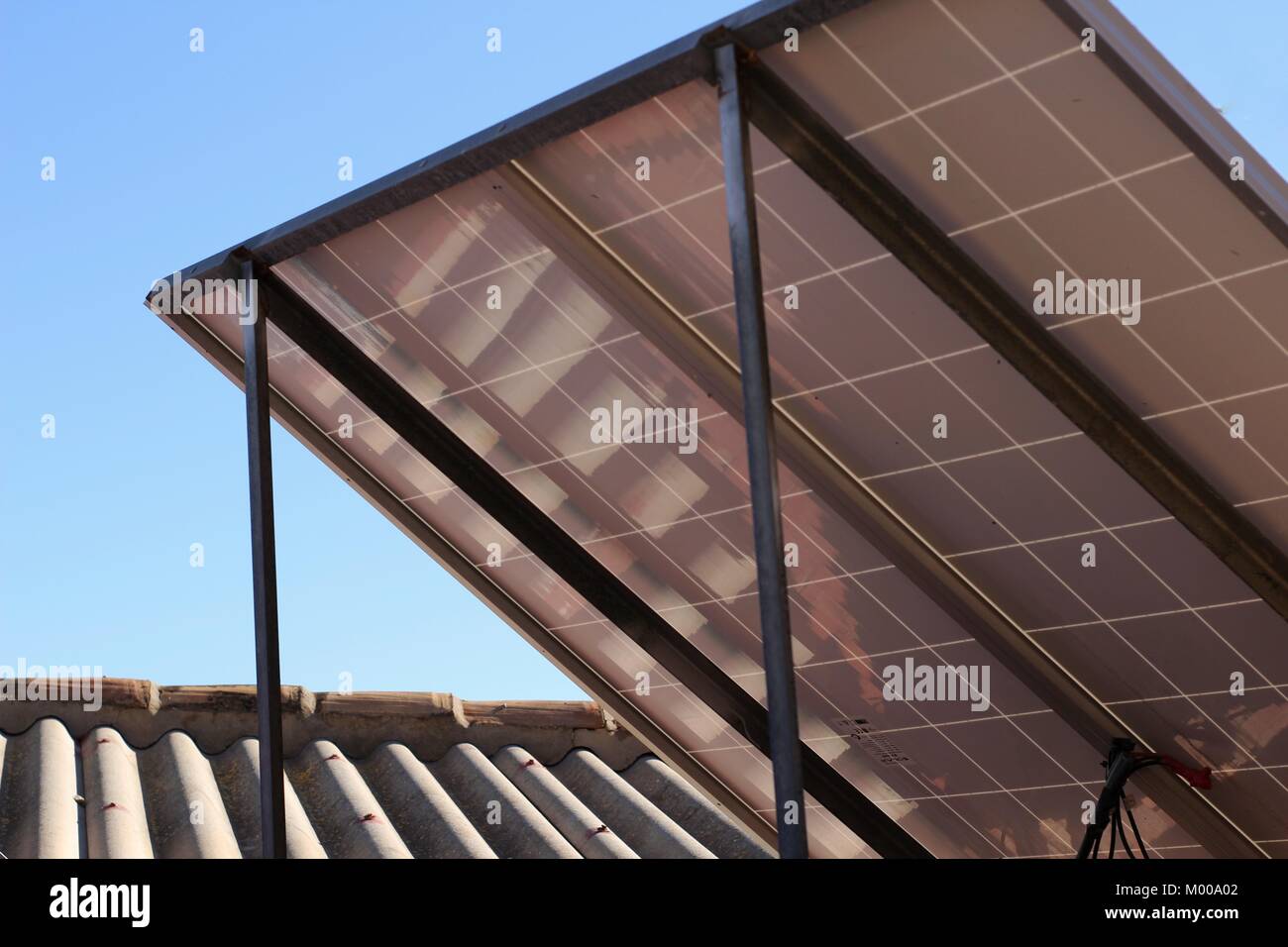 Photovoltaic plates hi-res stock photography and images - Alamy