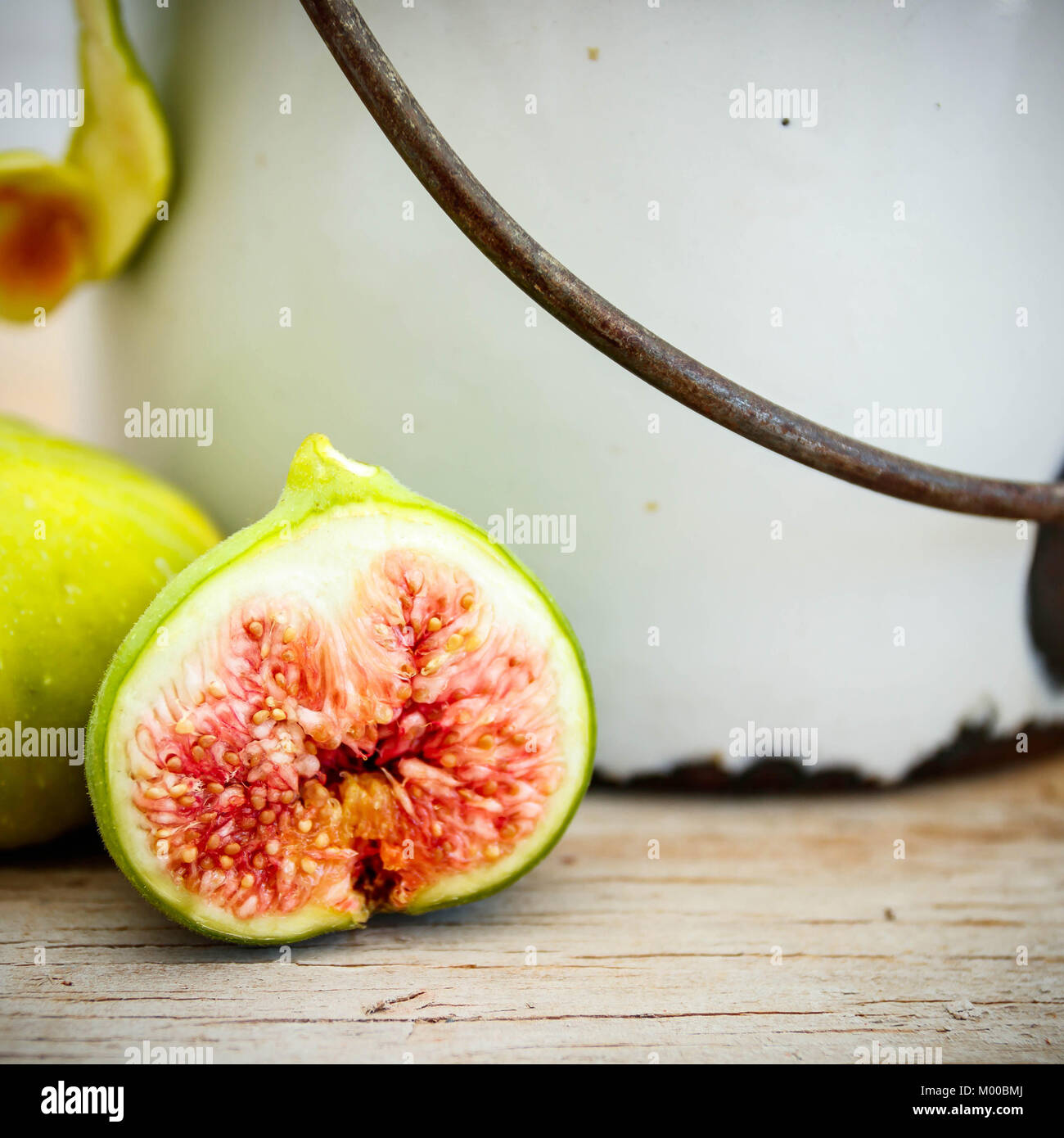Vintage fig still life Stock Photo - Alamy