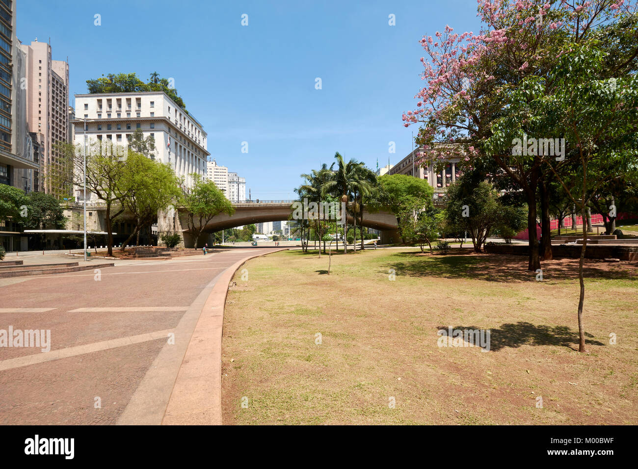 Anhangabau valley hi-res stock photography and images - Alamy
