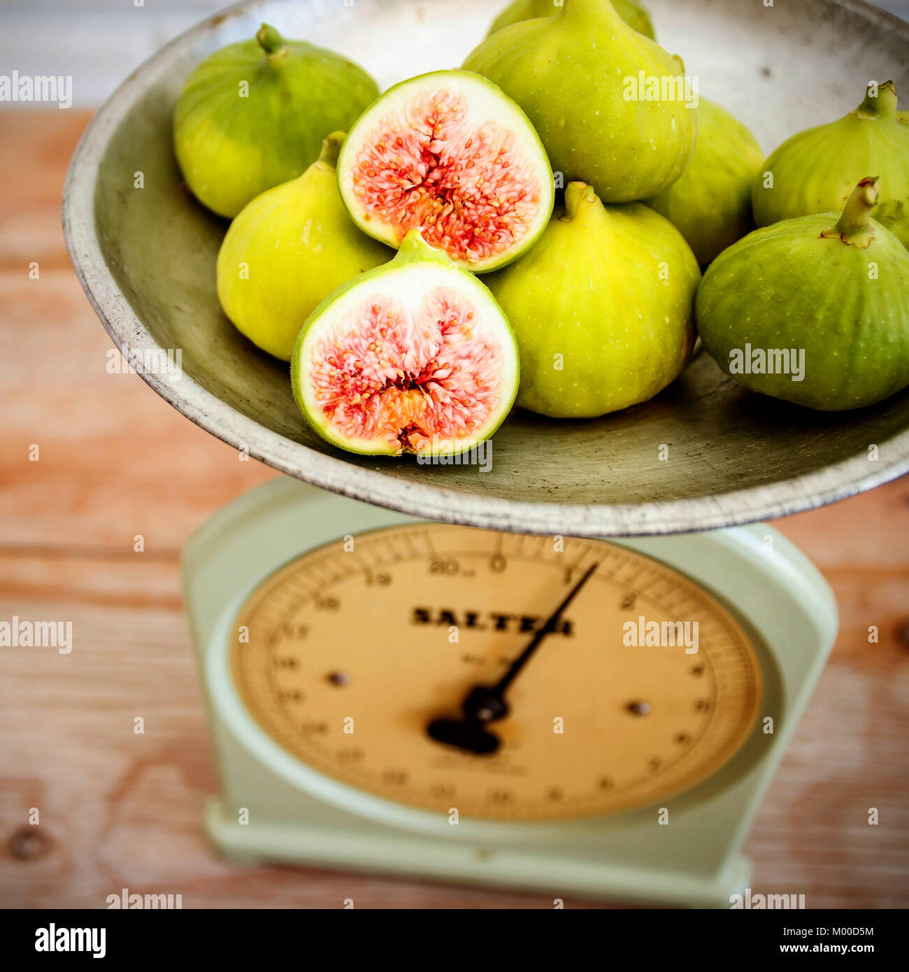 Vintage fig still life Stock Photo - Alamy