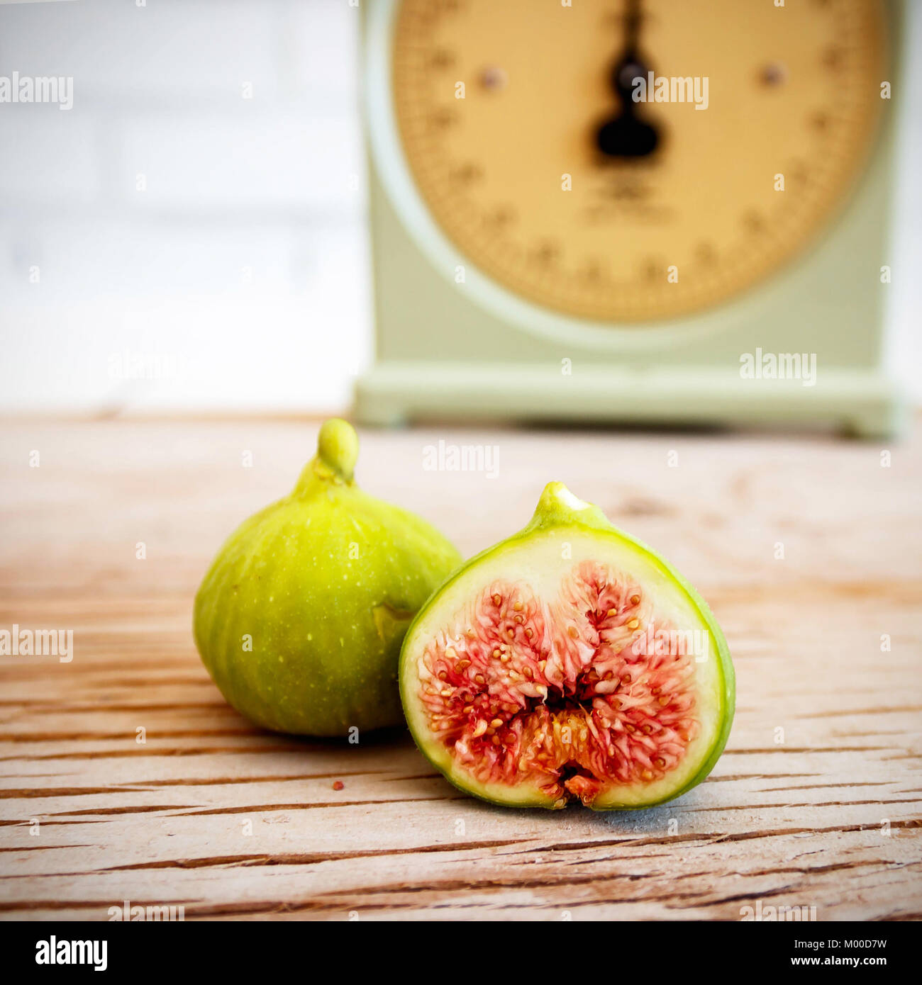 Vintage fig still life Stock Photo - Alamy