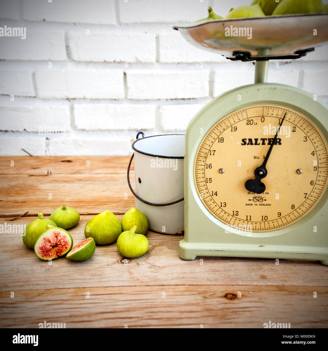 Vintage fig still life Stock Photo - Alamy