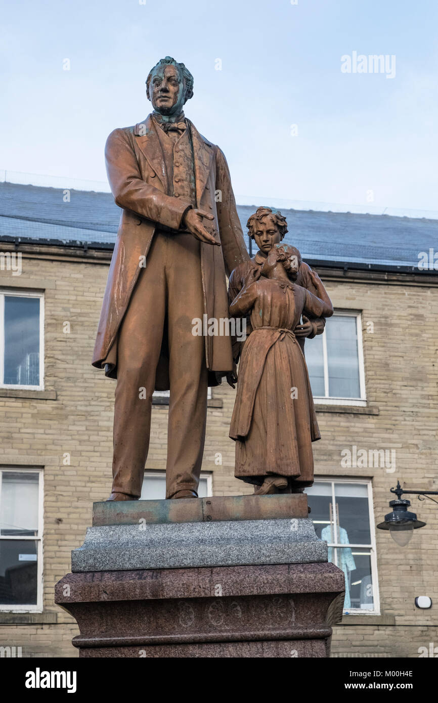 Statue of Richard Oastler, Northgate, Bradford Stock Photo - Alamy