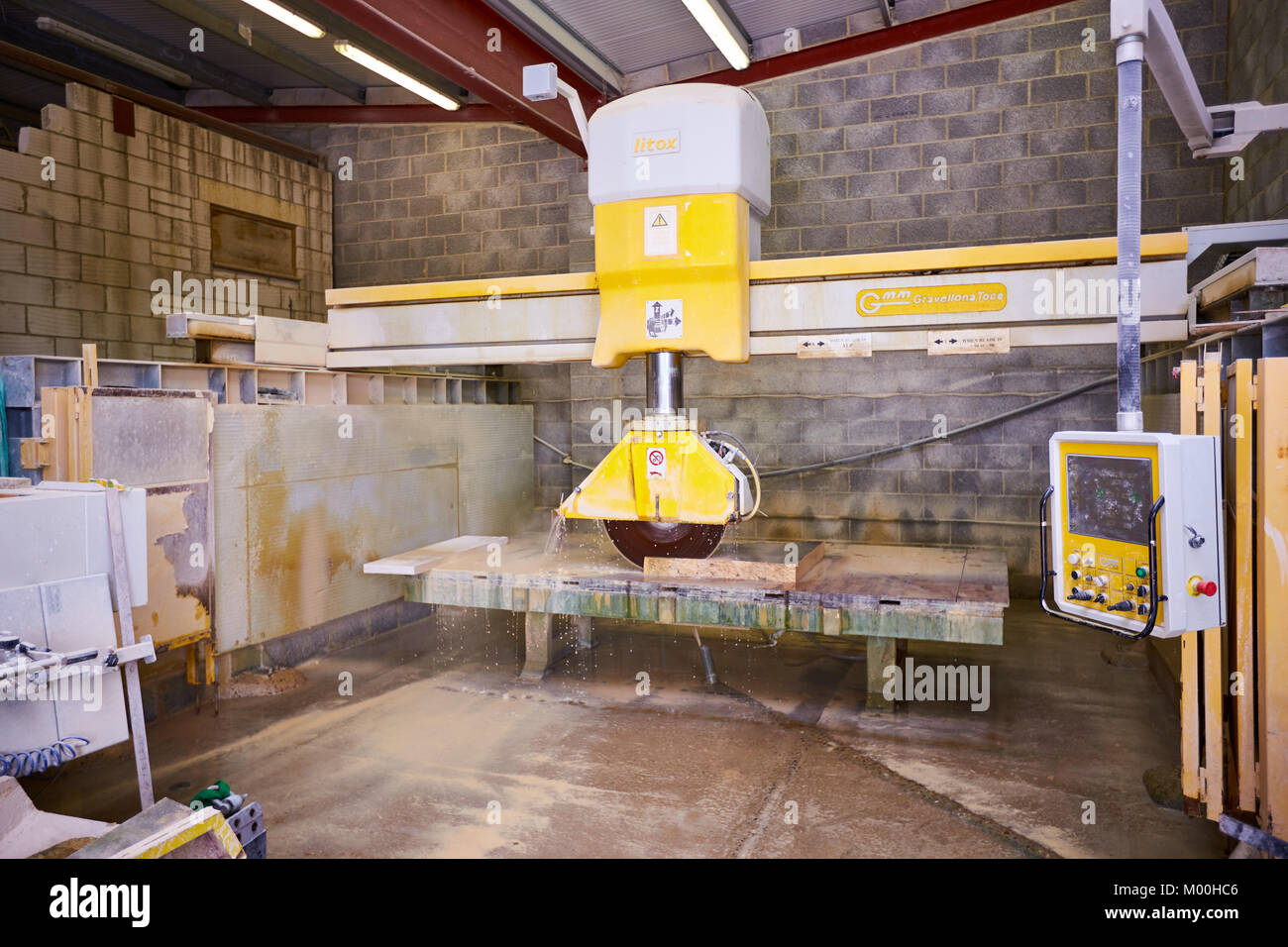 A stone saw in a stonemasons workshop Stock Photo - Alamy