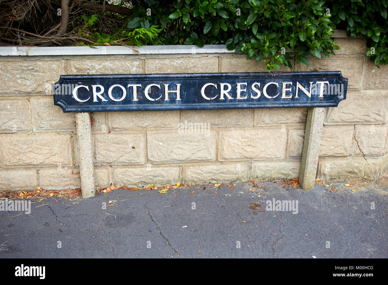 Crotch crescent hi-res stock photography and images - Alamy