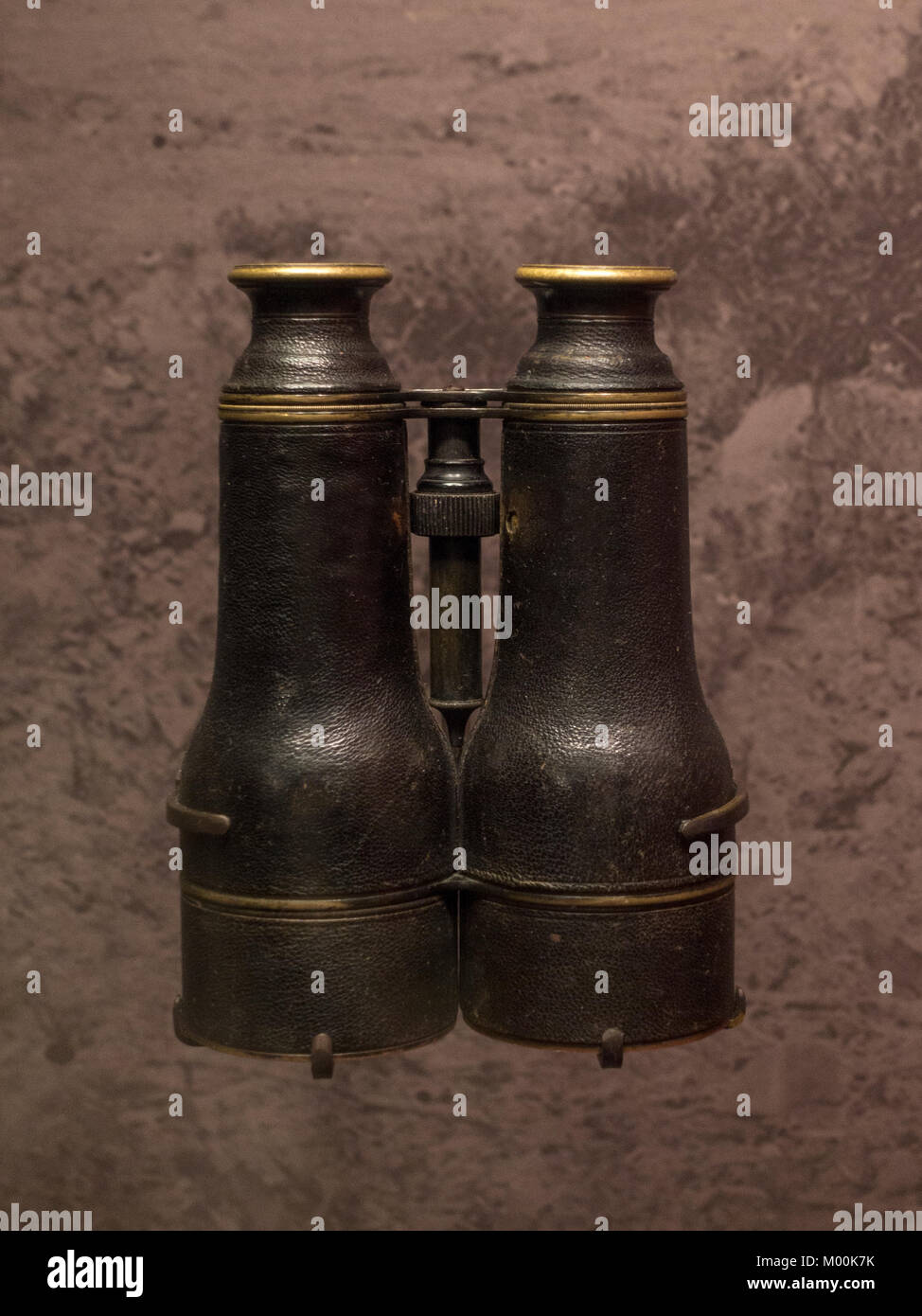 Civil war field glasses hi-res stock photography and images - Alamy