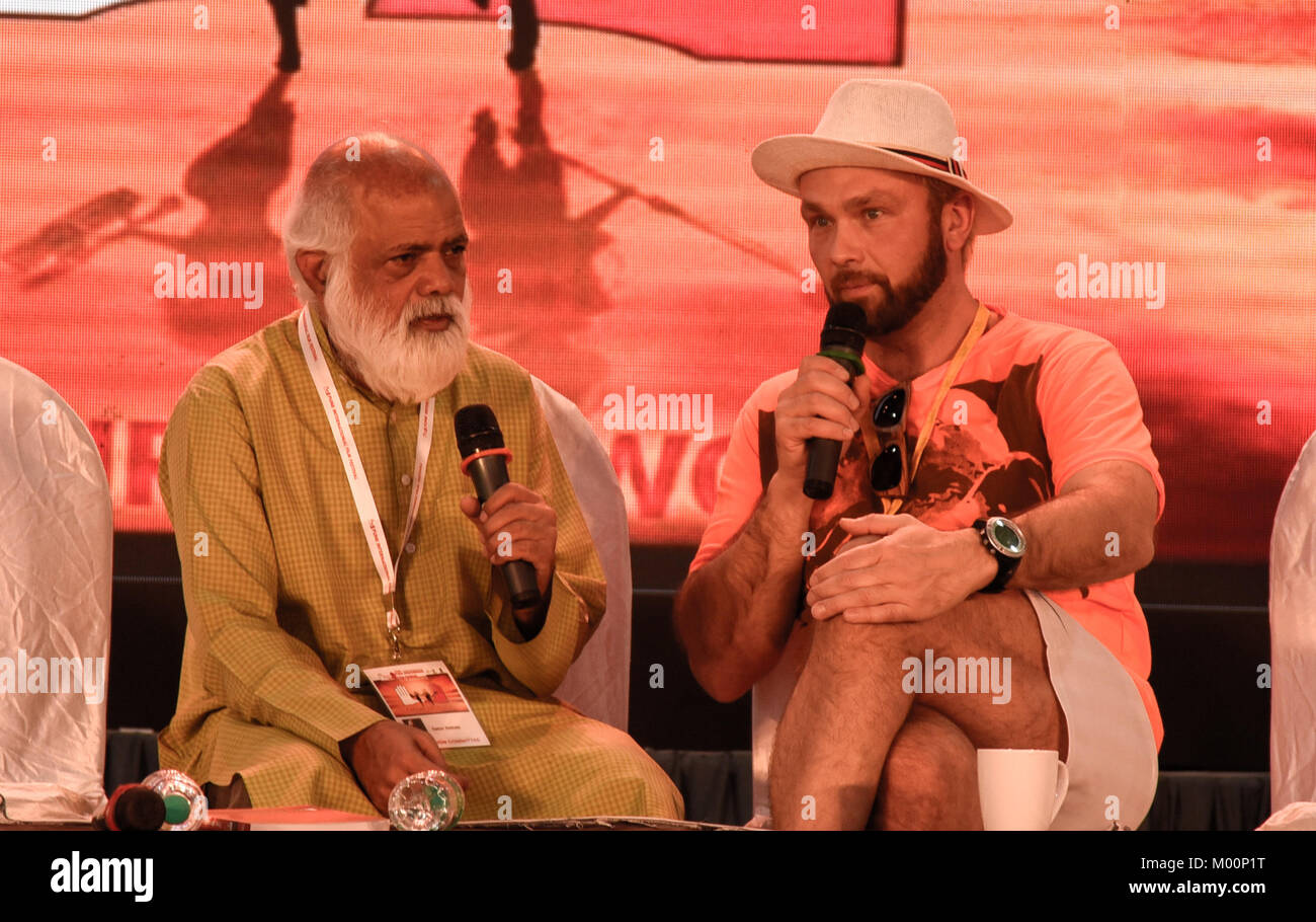 Pune, India. 17th Jan, 2018. PUNE, INDIA - JANUARY 16: (L-R) Samar ...