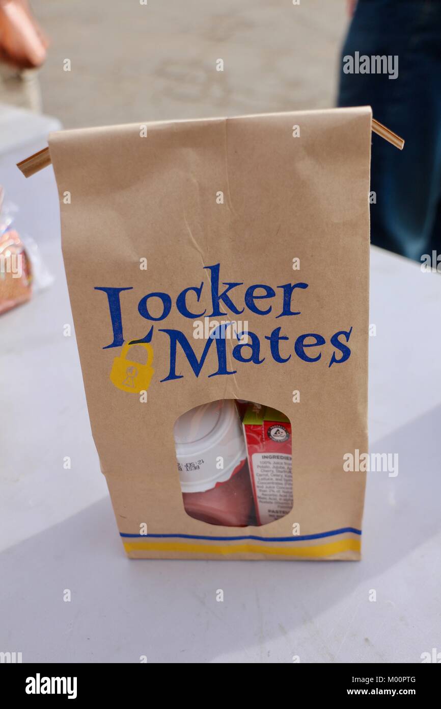 Red cross disaster hi-res stock photography and images - Alamy