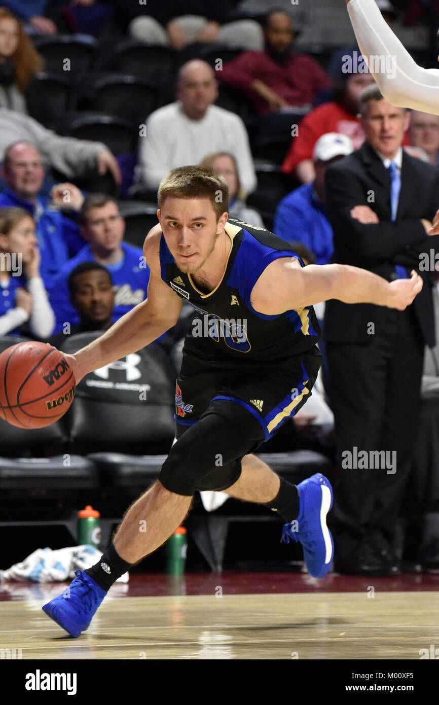 Tulsa golden hurricane american basketball hi-res stock photography and ...