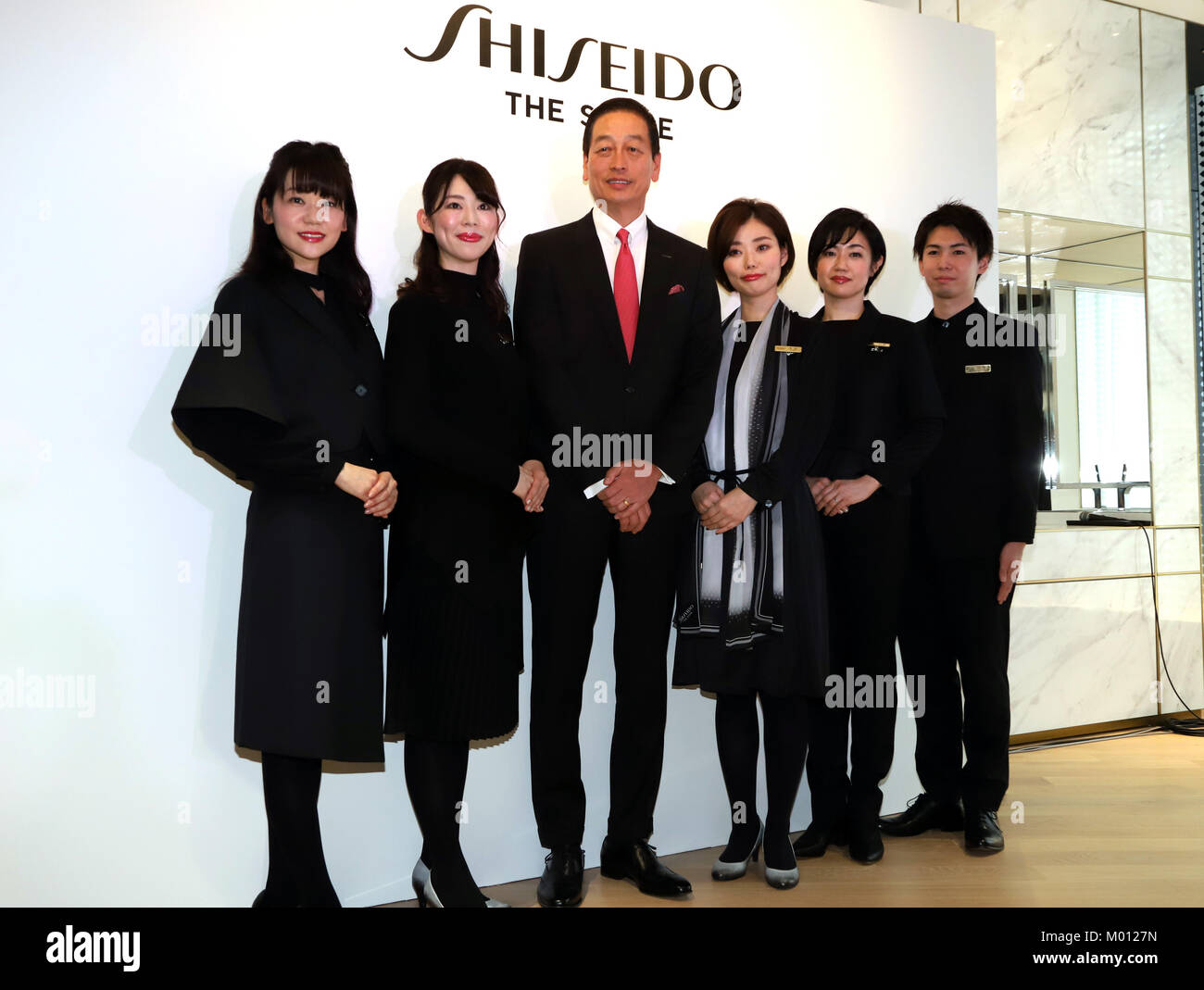 Employees uniforms japan hi-res stock photography and images - Alamy