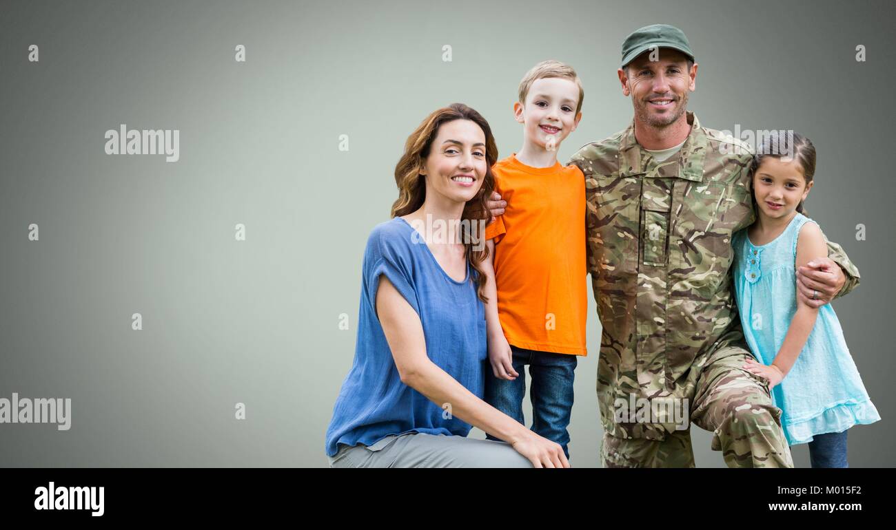 Military parents daughter hugging hi-res stock photography and images ...