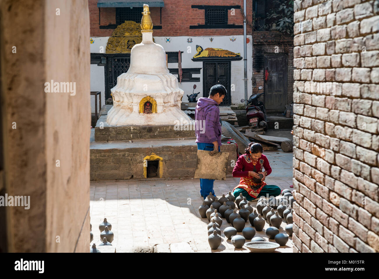 Pottery market bhaktapur durbar hi-res stock photography and images - Alamy