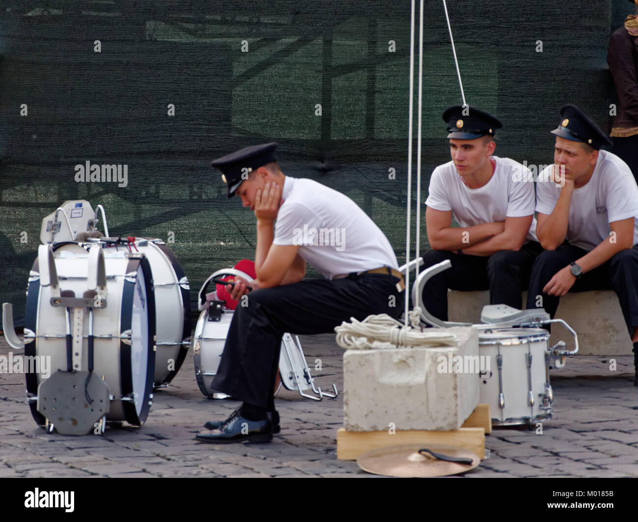 Musician marching hi-res stock photography and images - Alamy