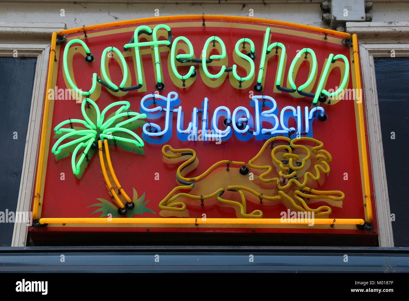 Vintage drug store sign hi-res stock photography and images - Alamy