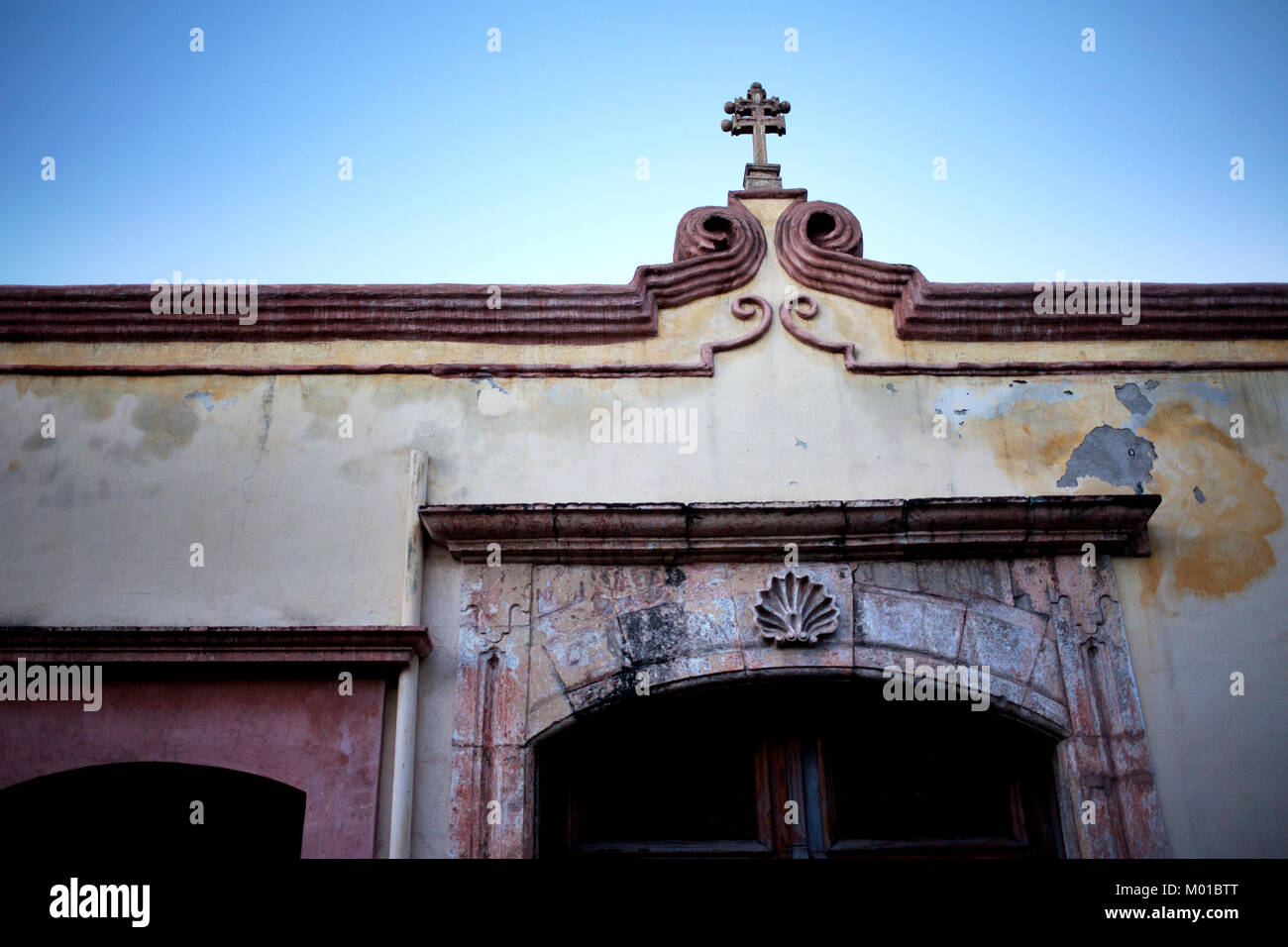 Arquitectura colonial arquitectura hi-res stock photography and images ...