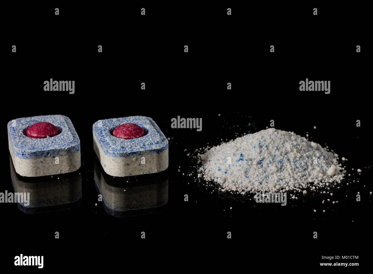 Tablet and powder for the dishwasher. Comparison of two detergents ...
